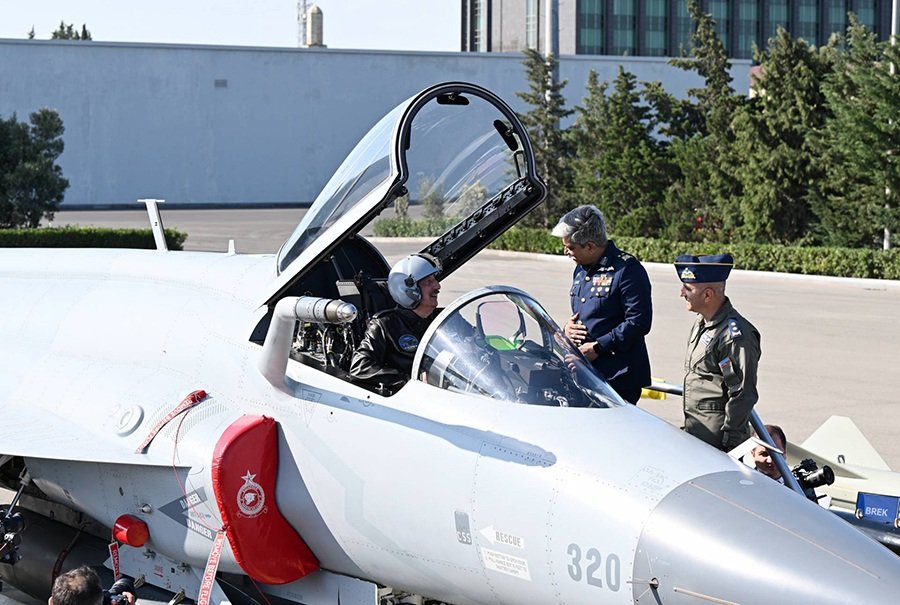 Azerbaijan becomes Fourth Operator of Pakistani JF-17 Fighter Jets ...